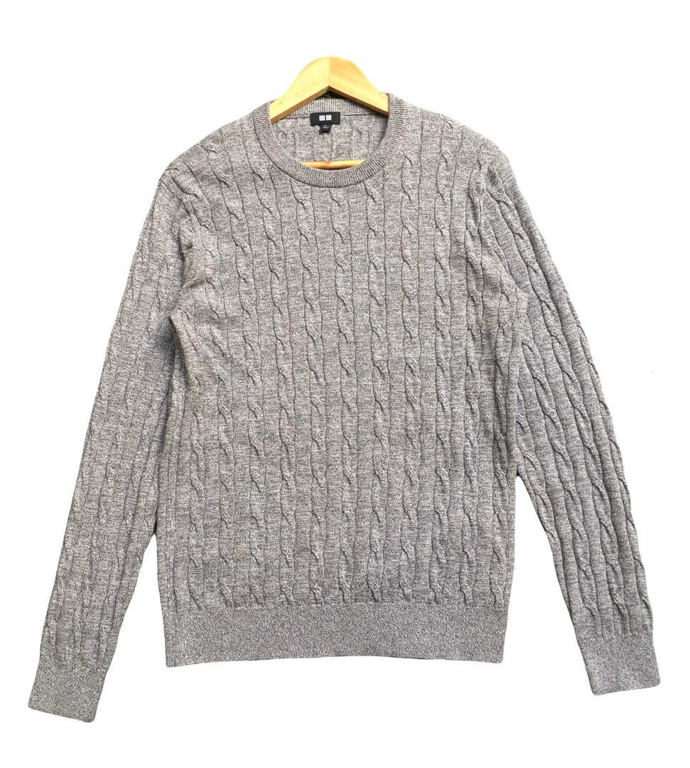 UNIQLO CABLE KNIT JACKET, Women's Fashion, Coats, Jackets and Outerwear ...