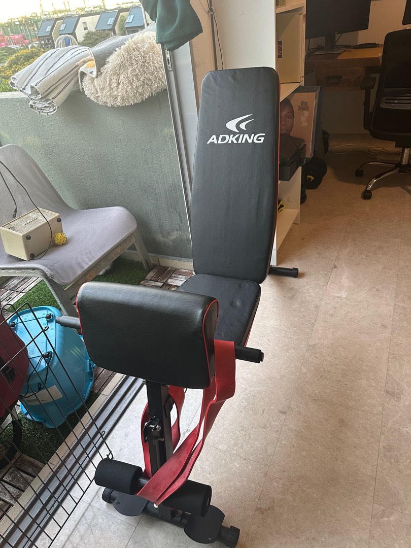 Well used exercise bench, Sports Equipment, Exercise & Fitness, Toning ...