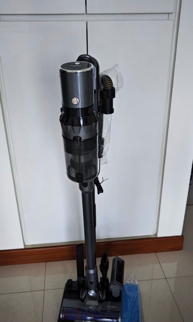 Whirlpool E9PRO wireless Vacuum cleaner, TV & Home Appliances, Vacuum ...