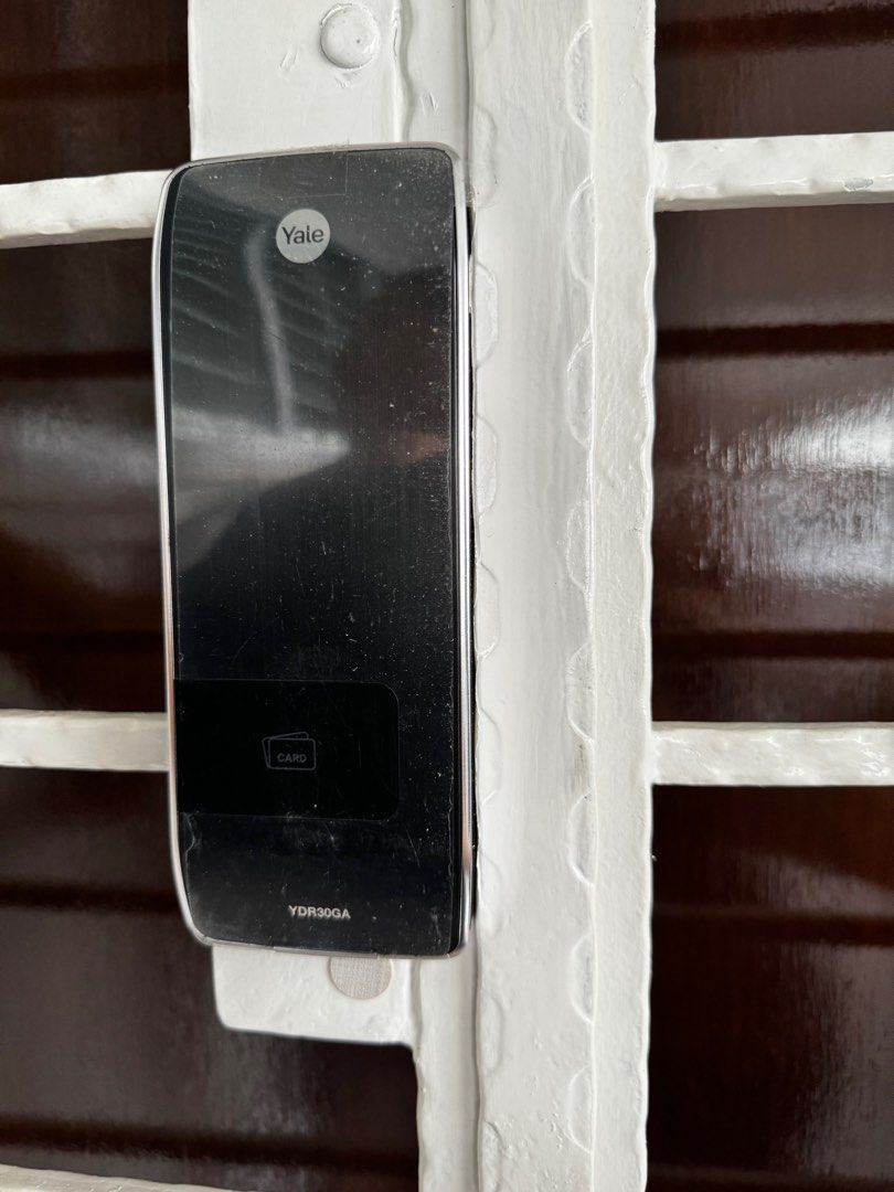 Yale YDR30GA Gate Lock, Furniture & Home Living, Security & Locks ...