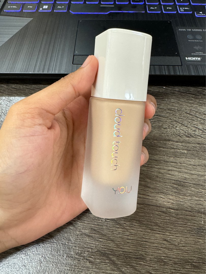 Y.O.U Cloud Touch Blurring Skin Tint (Shell Ivory), Beauty & Personal ...