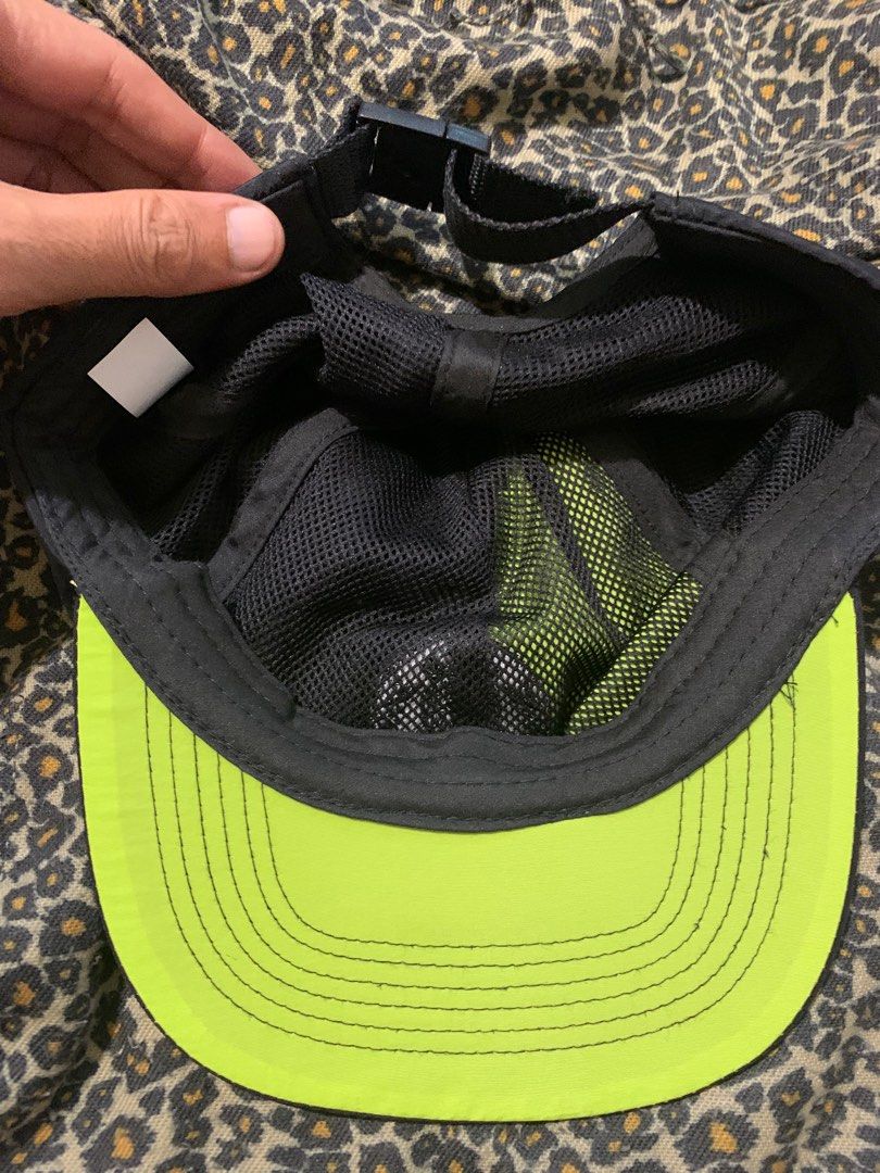 二手 古著 Starbucks x Undefeated 星巴克 拼接 機能 輕薄 老帽 棒球帽cap, 他的時尚, 手錶及配件, 棒球帽、帽 ...