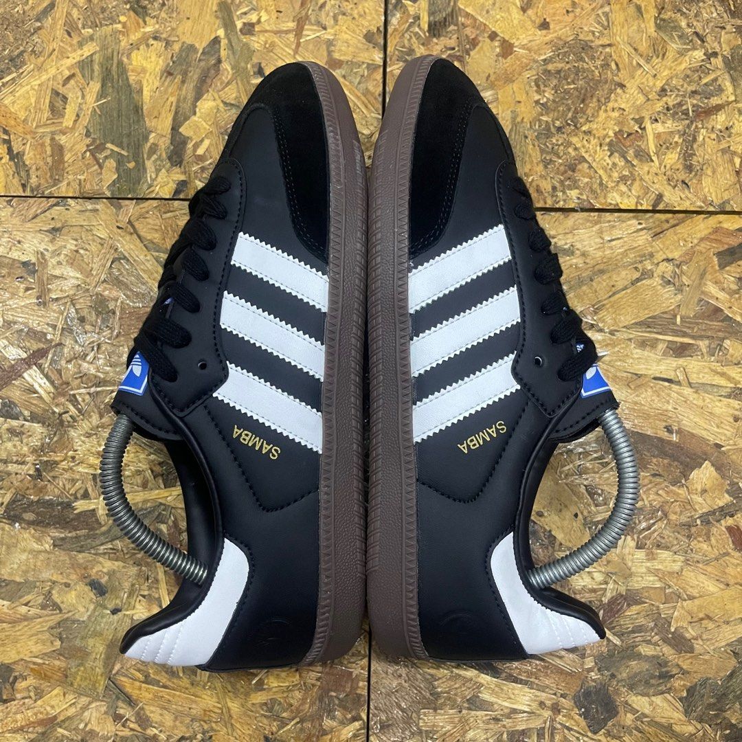 Adidas Samba, Men's Fashion, Footwear, Sneakers on Carousell