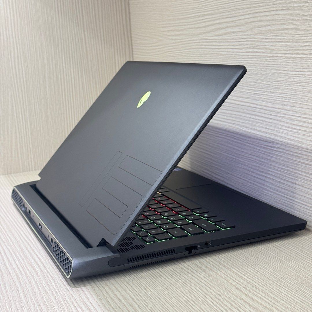 Alienware M15 R6 (RTX3080) 32GB 2TB i7-11th 360hz (June 2025 Warranty ...