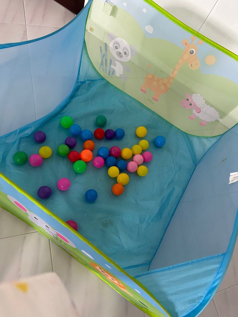 Ball Pit Set with extra color full balls, Babies & Kids, Baby Nursery ...