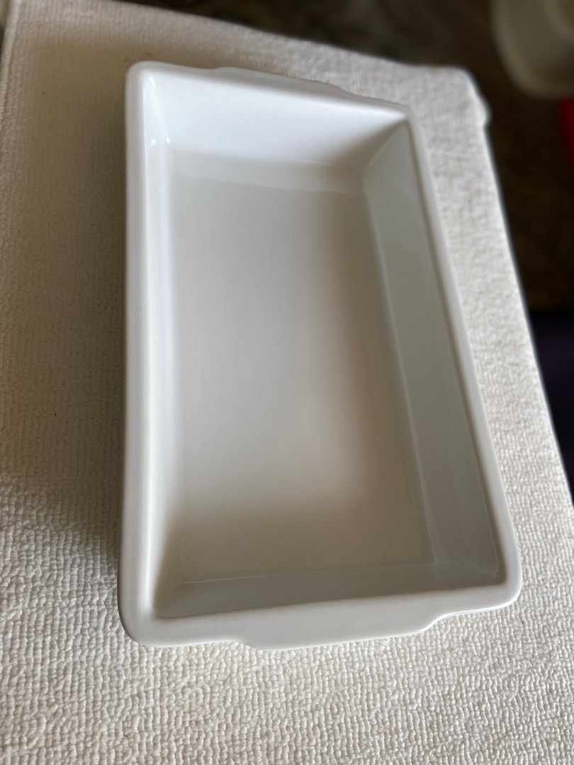 Big White ceramic deep dish, 傢俬＆家居, 廚具和餐具, 餐具和餐具 - Carousell