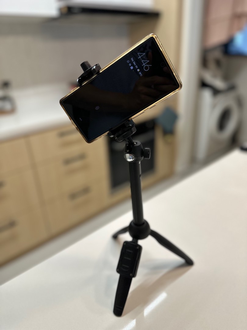 Black Tripod Mini Handphone Stand with Bluetooth Camera Trigger/Control ...