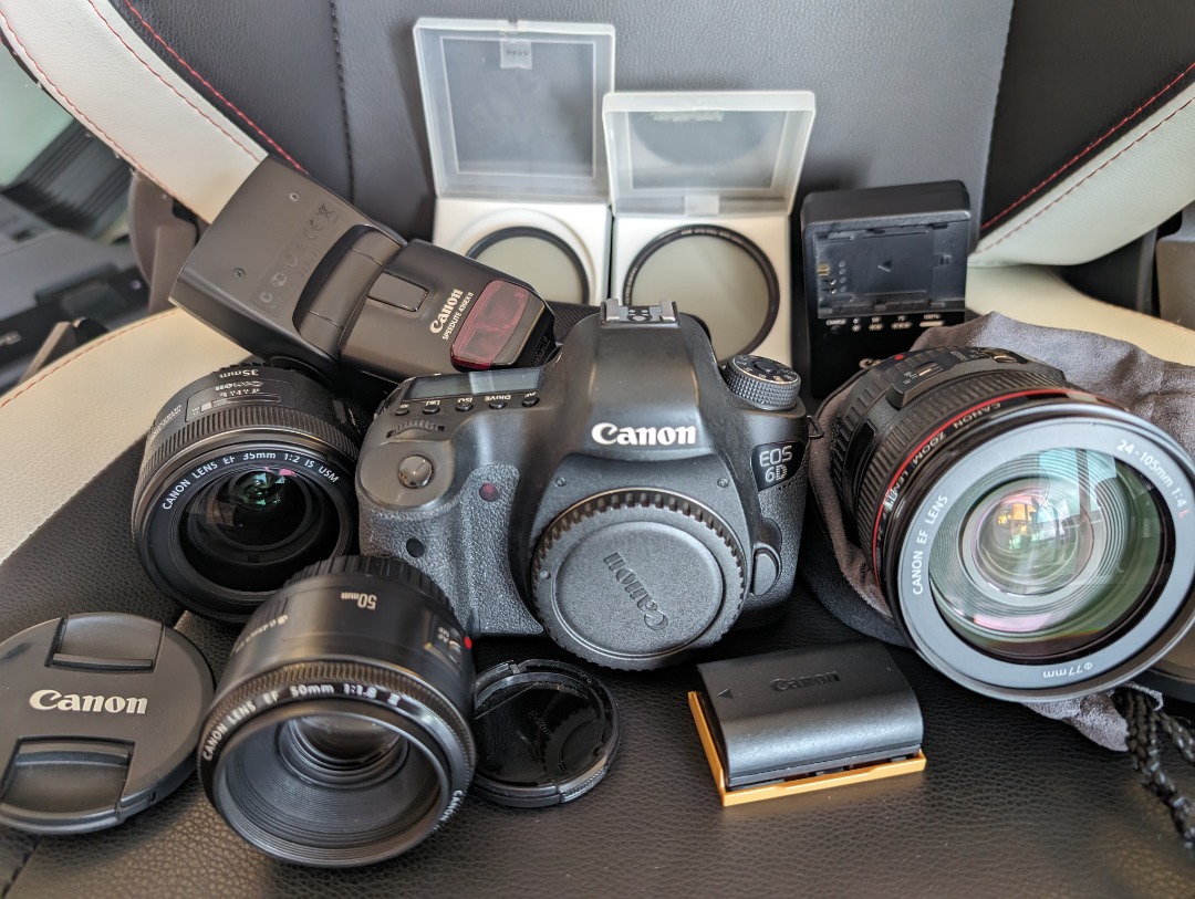Canon 6D + 3 lenses (24-105mm f4L, 50mm f/1.8 II, 35mm f/2) + hotshoe ...