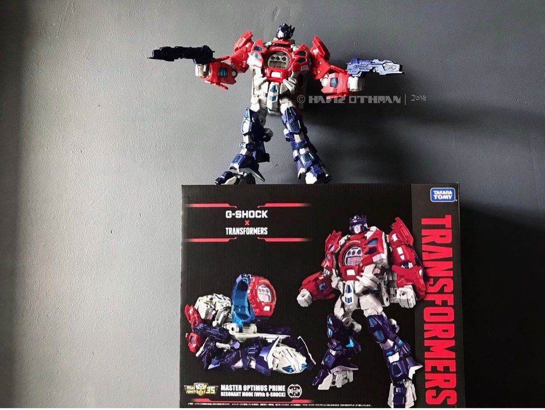 Casio G SHOCK 35th Anniversary x "TRANSFORMERS" Optimus Prime DW-6900TF ...