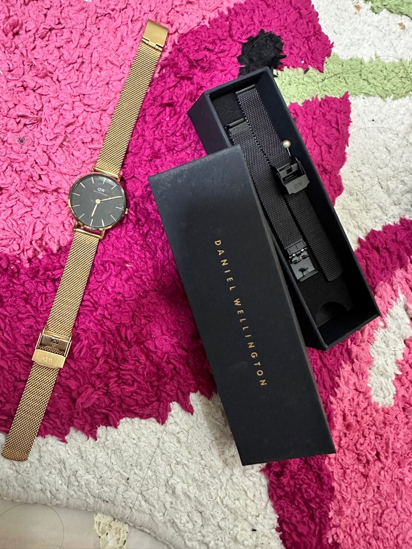 Daniel Wellington watch, Luxury, Watches on Carousell