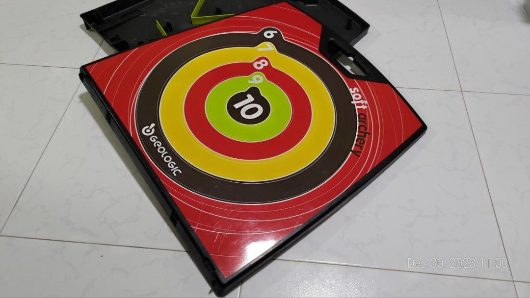 Decathlon bow and target board, Sports Equipment, Other Sports ...
