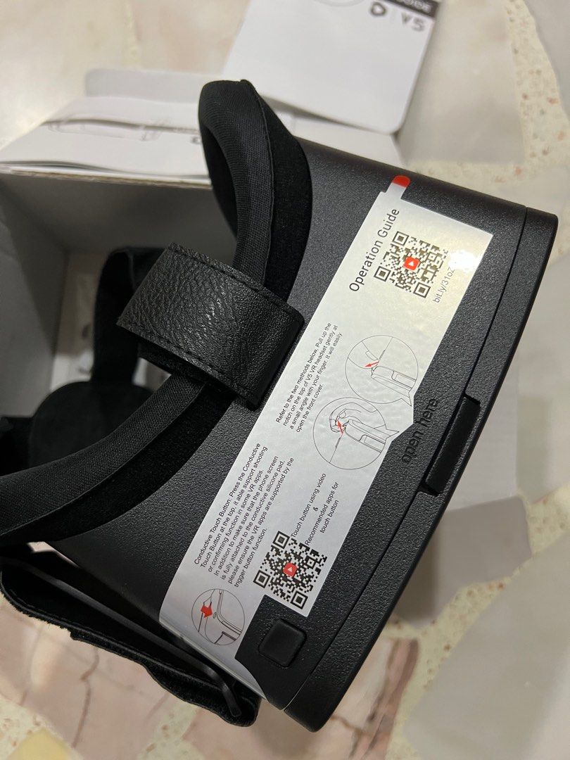 DESTEK V5 VR Headset, w/Bluetooth Controller Virtual Reality Headset ...