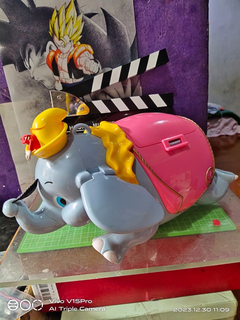 Disney Dumbo Popcorn Bucket, Toys & Collectibles, Mainan di Carousell