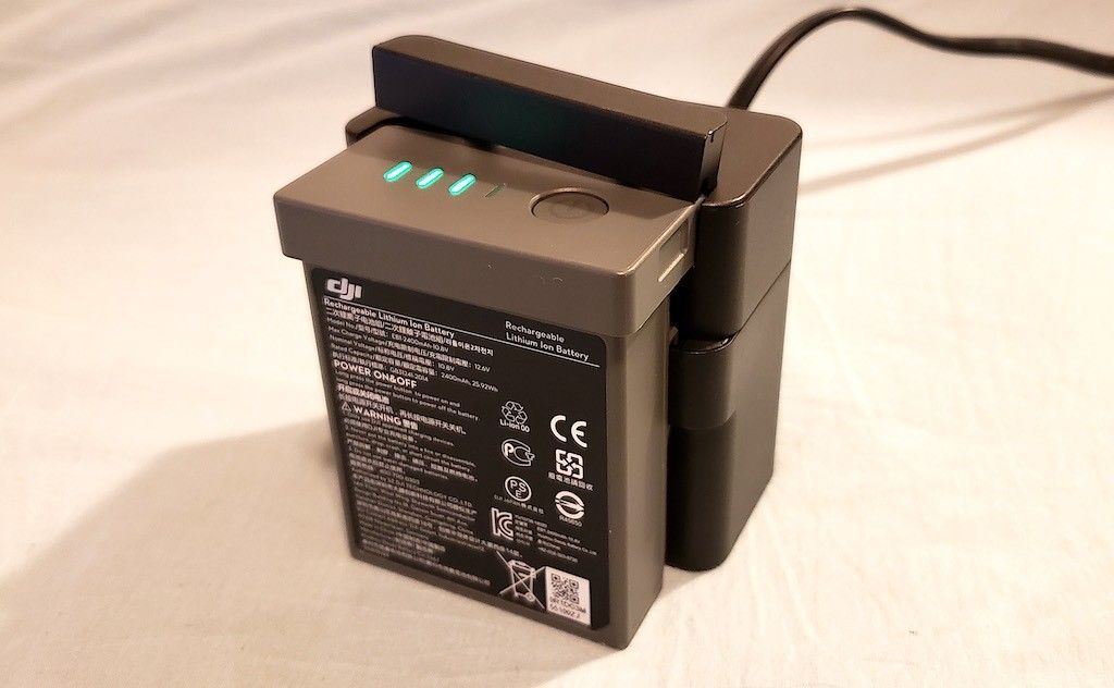 ️Dji Robomaster s1 s2 EP battery 原裝電池, 興趣及遊戲, 玩具 & 遊戲類 - Carousell