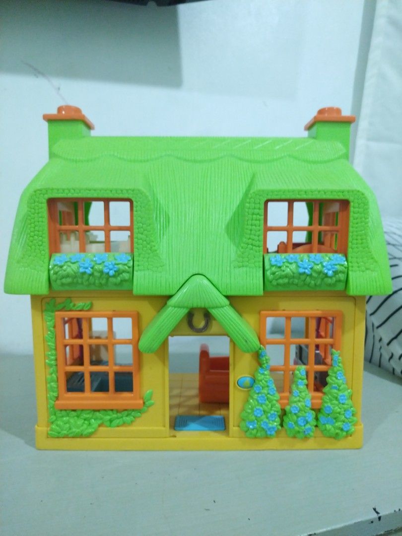 ELC doll house, Hobbies & Toys, Toys & Games on Carousell