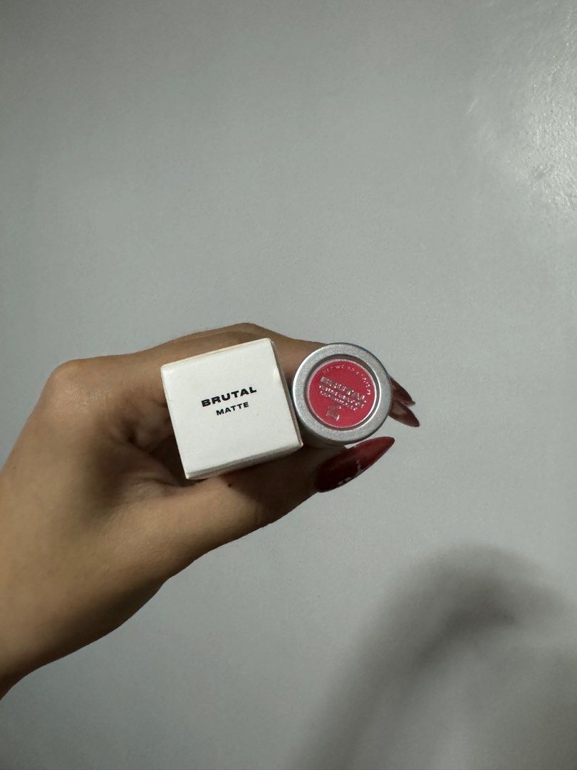 Issy Lip Bullet True Matte - Brutal, Beauty & Personal Care, Face ...