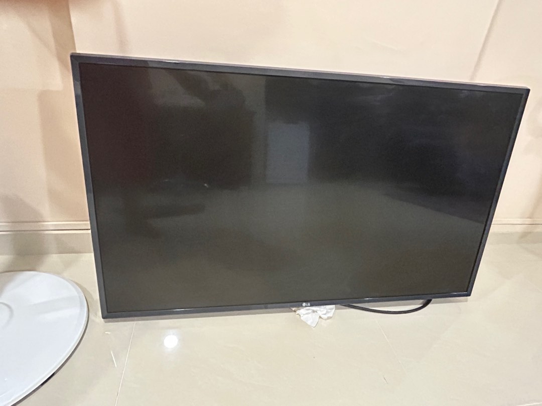 LG smart TV, TV & Home Appliances, TV & Entertainment, TV on Carousell
