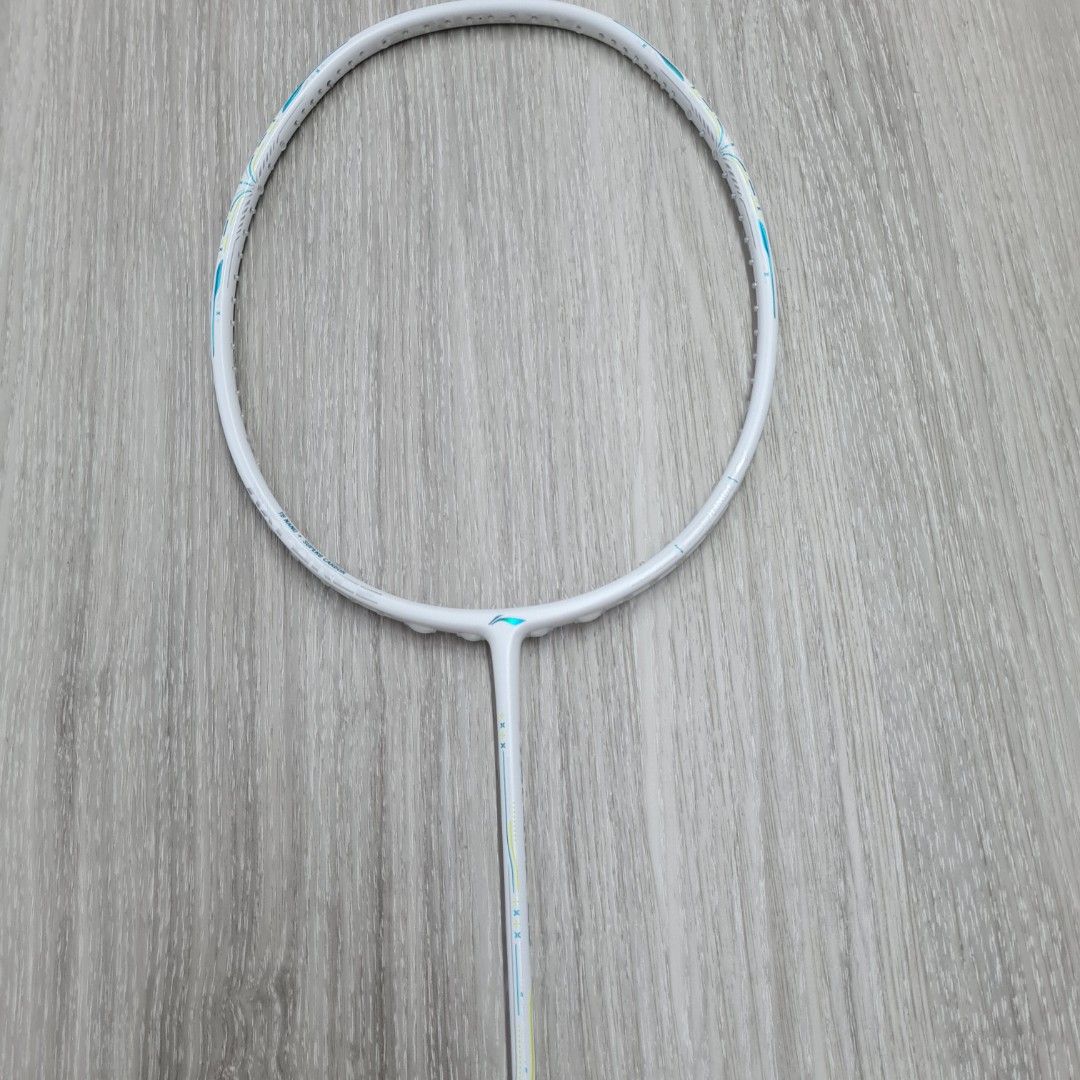 Lining Axforce 60, Sports Equipment, Sports & Games, Racket & Ball ...