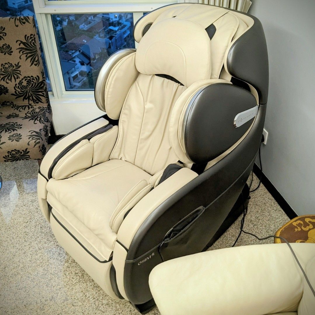 OSIM OS-838 uInfinity Massage Chair, Health & Nutrition, Massage ...