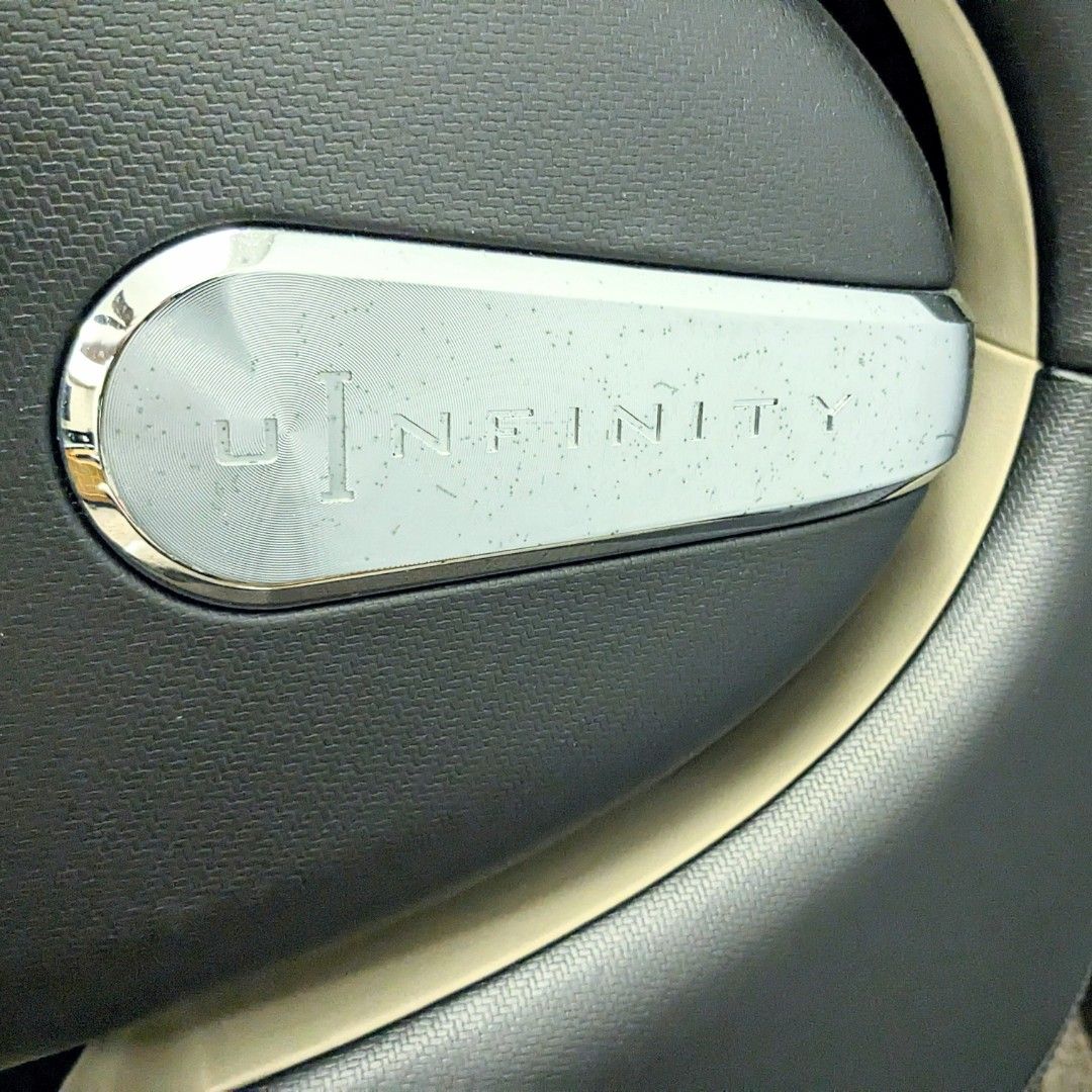 OSIM OS-838 uInfinity Massage Chair, Health & Nutrition, Massage ...