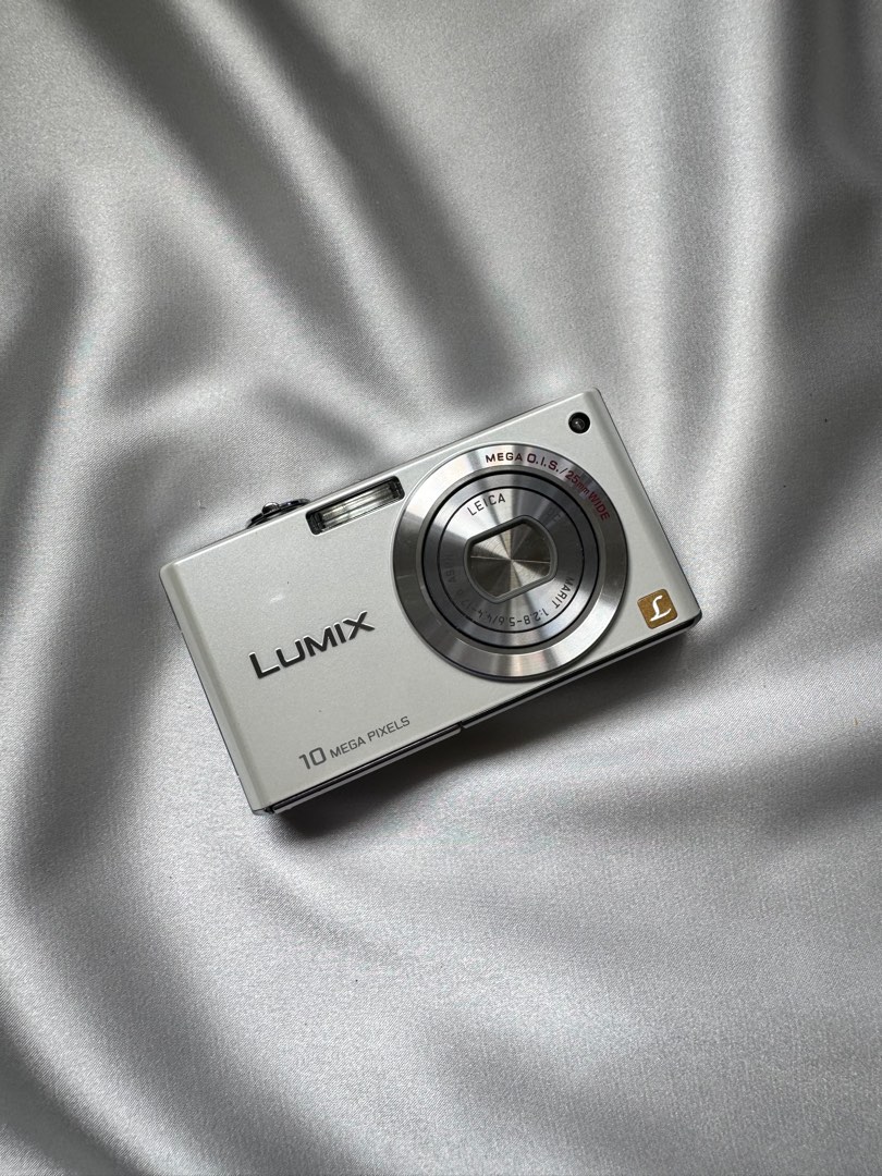 Panasonic Lumix FX-35 RARE WHITE, Photography, Cameras on Carousell