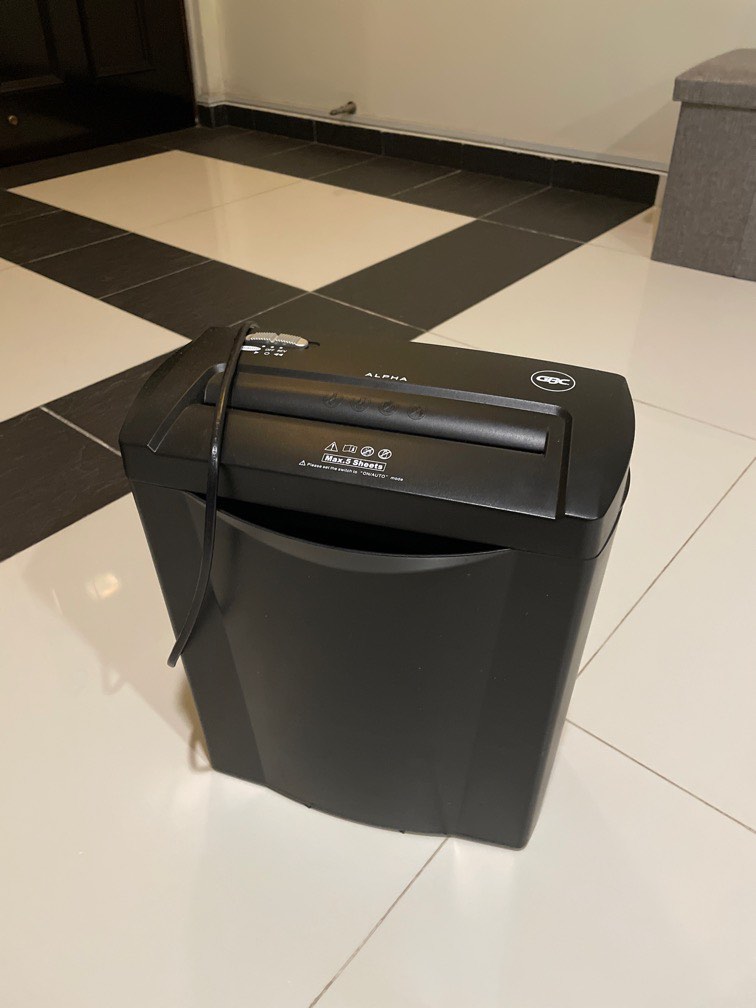 Paper Shredder, Computers & Tech, Printers, Scanners & Copiers on Carousell