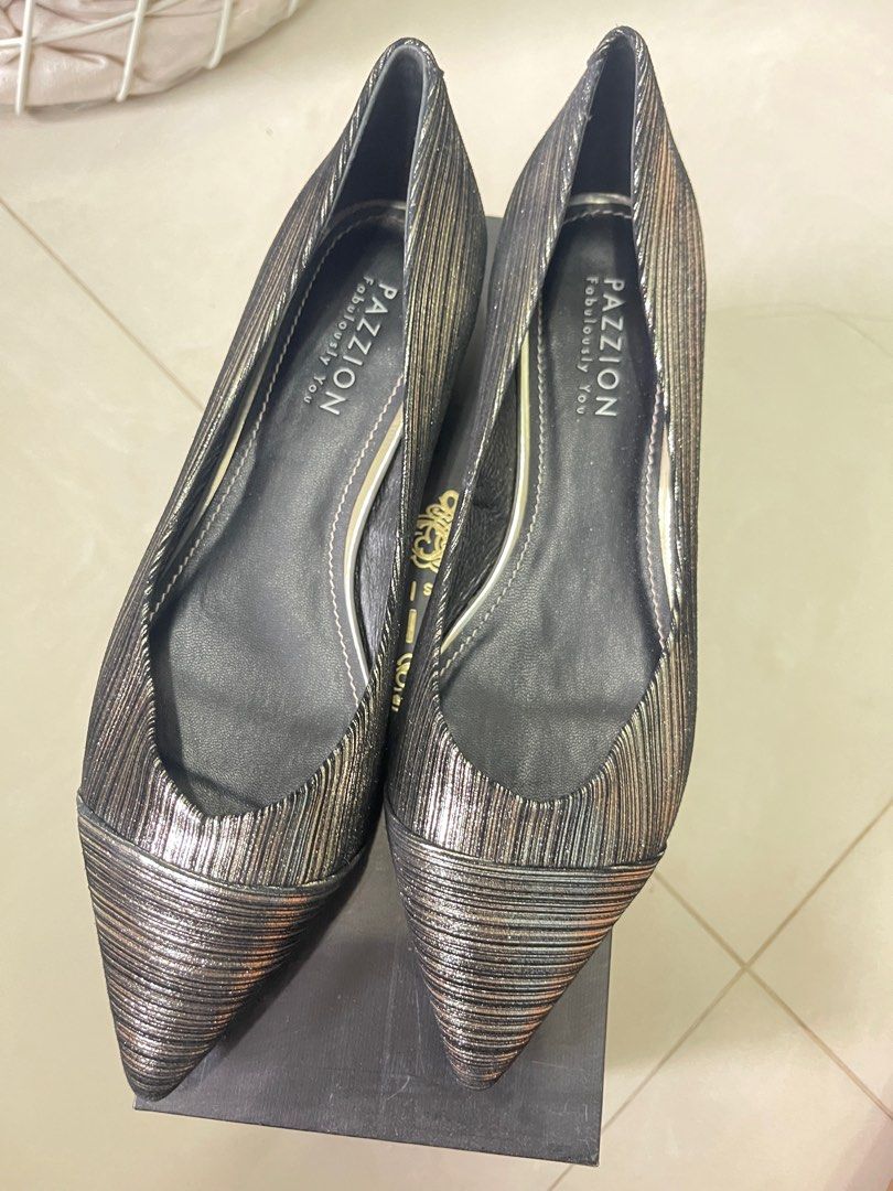 Pazzion flats, Women's Fashion, Footwear, Flats on Carousell