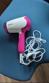 Miniso Foldable Hair Dryer 1400W, Beauty & Personal Care, Hair on Carousell