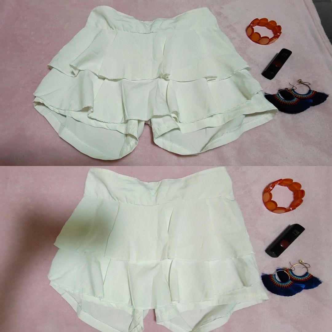 Pure white palda short, Women's Fashion, Bottoms, Shorts on Carousell