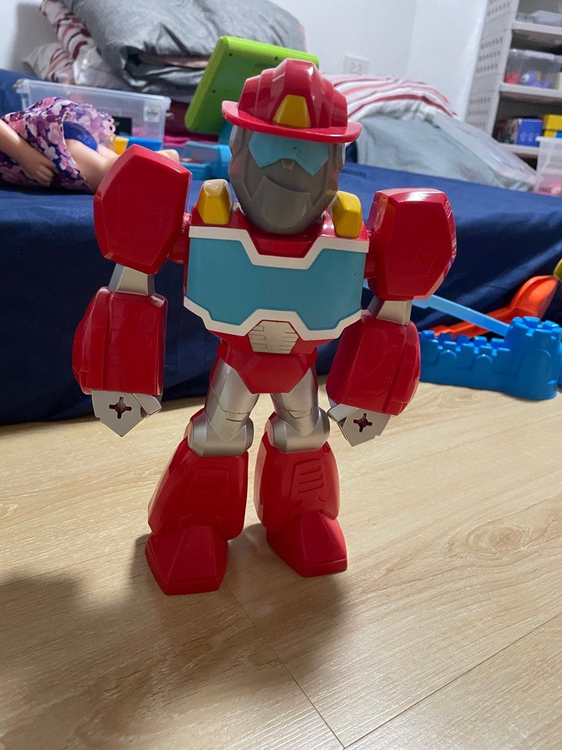 Red transformers robot, Hobbies & Toys, Toys & Games on Carousell
