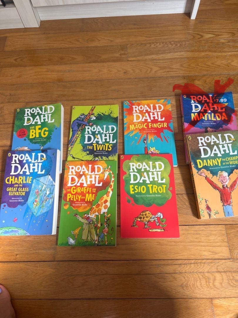 Roald Dahl ($2 per book), Hobbies & Toys, Books & Magazines, Children's ...