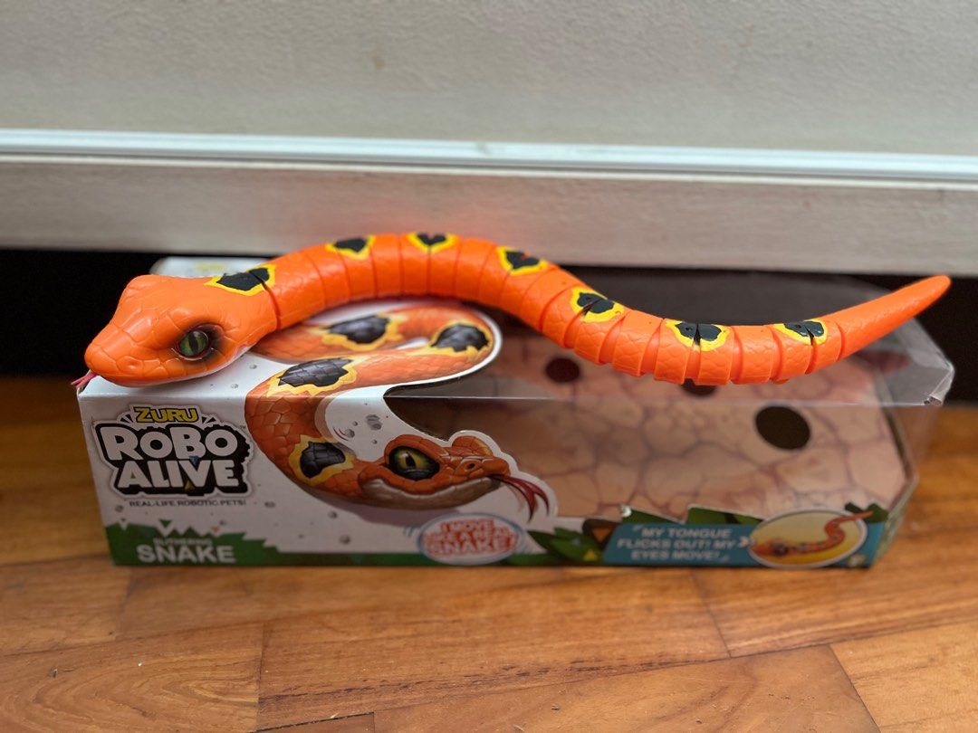 Robo Alive Slittering Snake by Zuru, Hobbies & Toys, Toys & Games on ...