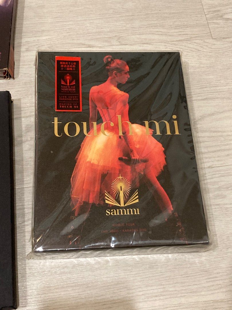 鄭秀文Sammi演唱會dvd /vcd set / 雜錦CD set/ 電影VCD, 興趣及遊戲, 音樂、樂器 & 配件, 音樂與媒體 - CD 及 DVD - Carousell