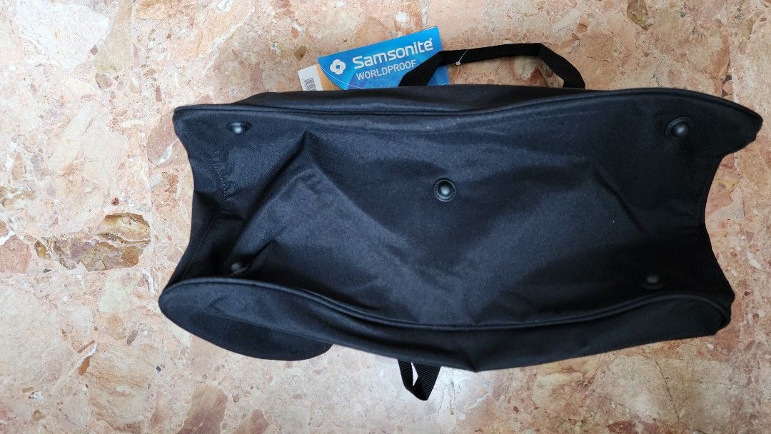 Samsonite Worldproof 225 series Airstop Duffle bag, Luxury, Bags ...