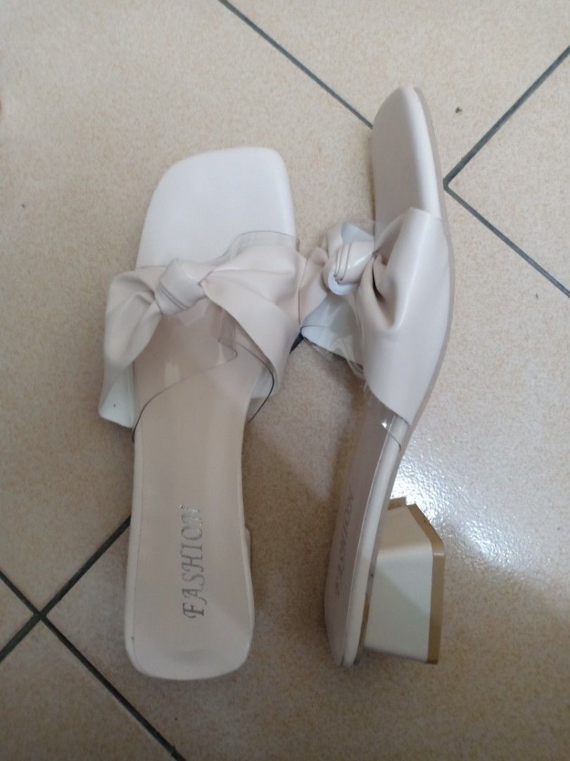 Sandle, Women's Fashion, Footwear, Heels on Carousell