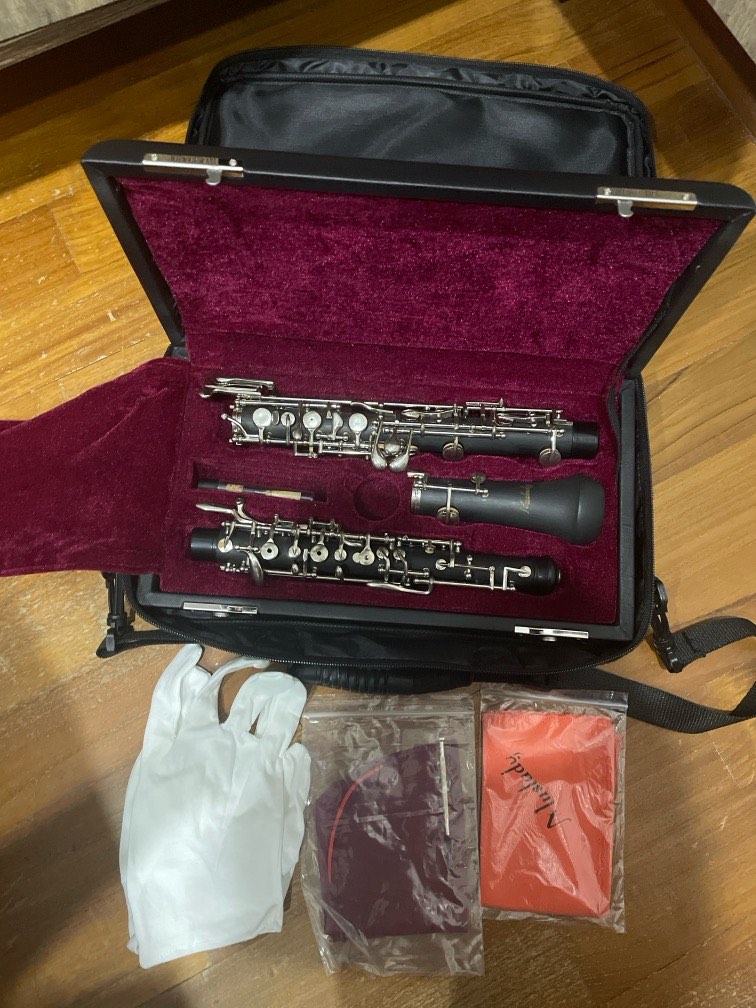 Semi professional C key oboe, Hobbies & Toys, Music & Media, Musical ...