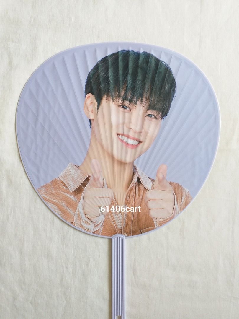 Seventeen Mingyu japan dome tour version b uchiwa picket, Hobbies ...