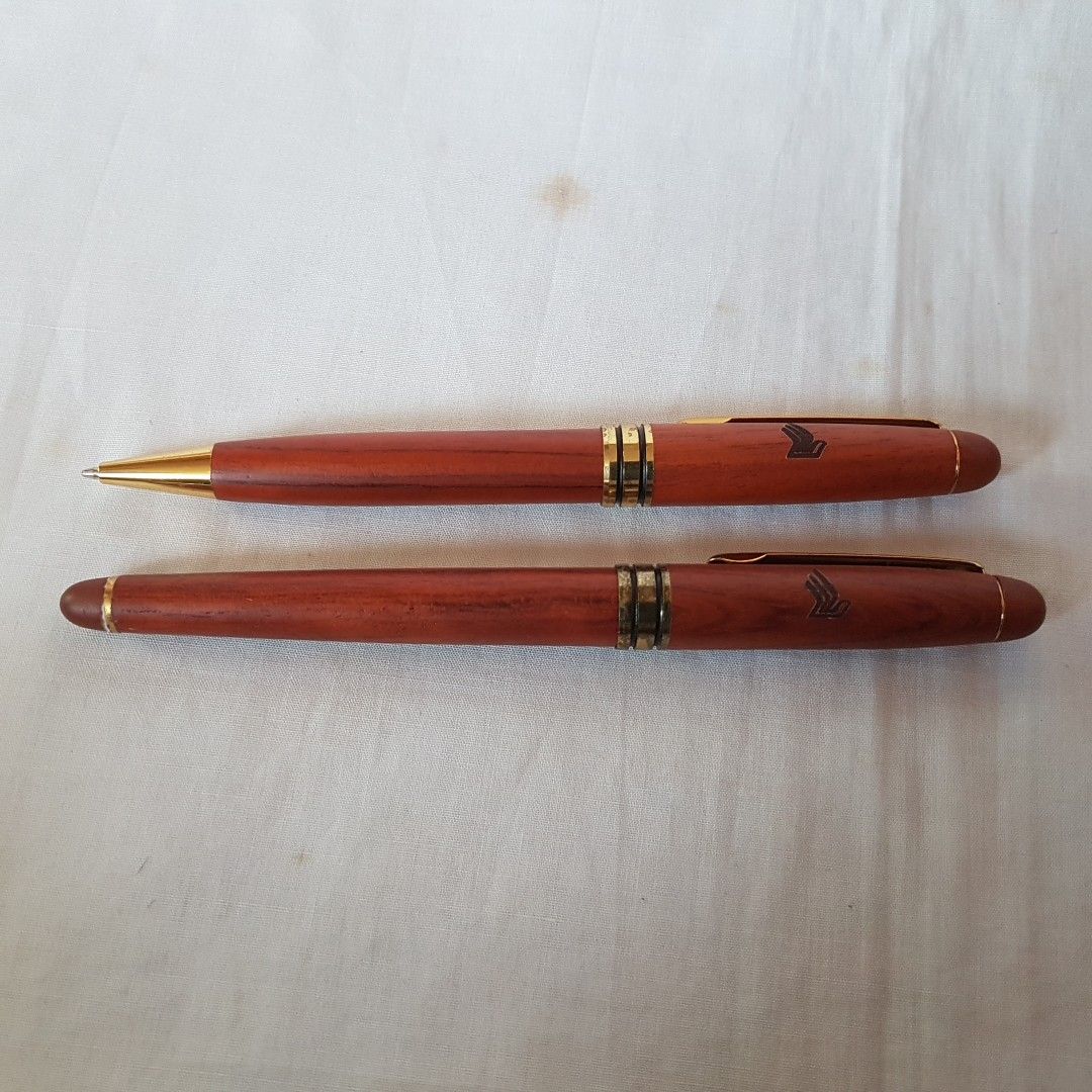 Singapore Airlines Ballpoint Pen & Fountain Pen With Original Wooden ...
