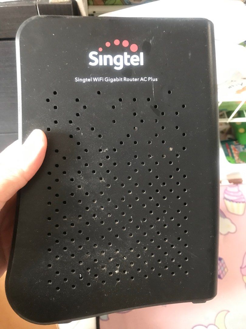 Singtel Wifi Router, Mobile Phones & Gadgets, Other Gadgets on Carousell