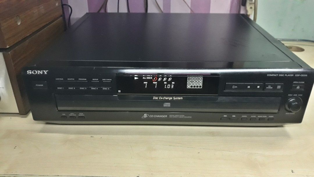 Sony CDP-CE315 5 Disc Carousel CD Player, Audio, Other Audio Equipment on Carousell