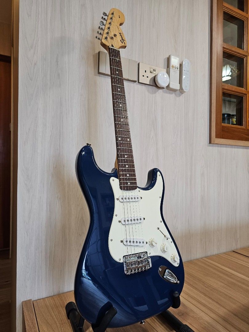 Squier Navy Blue Electric Guitar for Beginners, Hobbies & Toys, Music ...