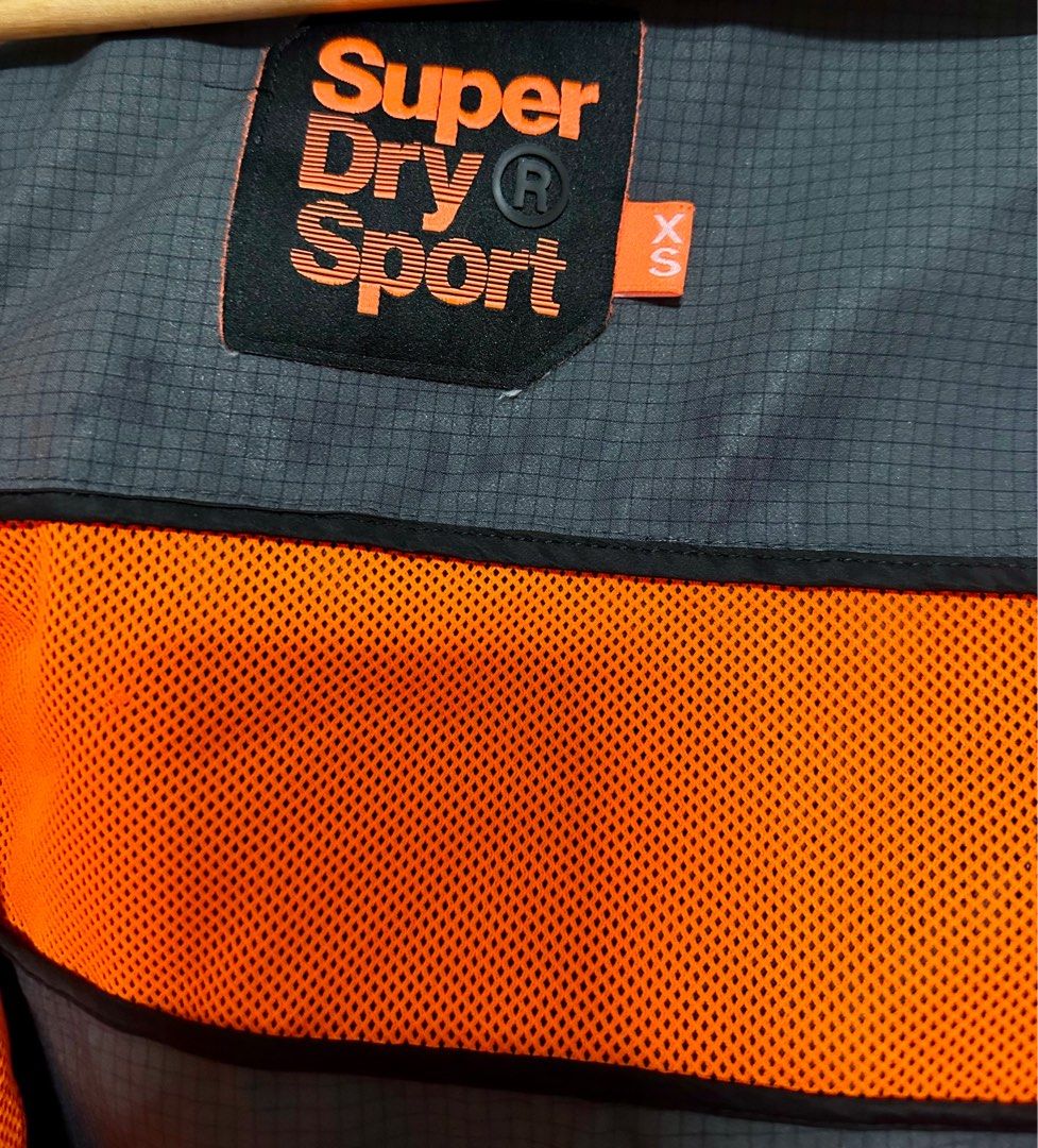 Superdry sports tech windbreaker tracker jacket, Men's Fashion, Coats ...