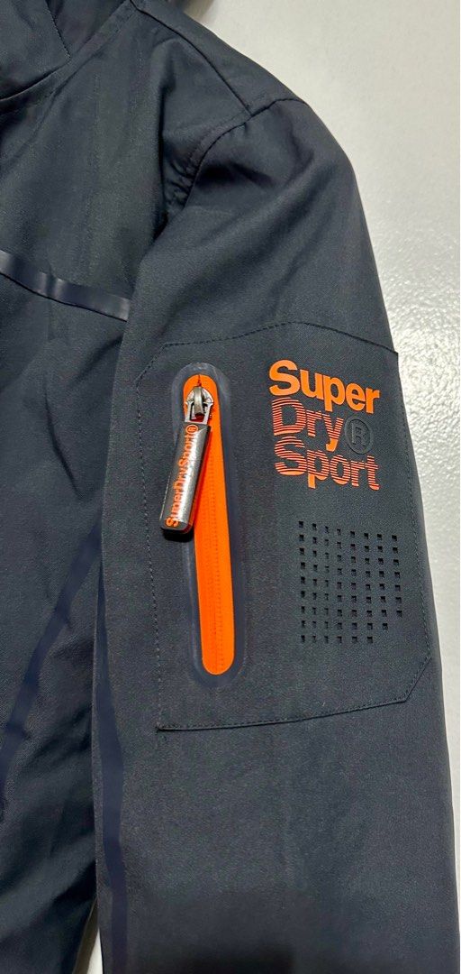 Superdry sports tech windbreaker tracker jacket, Men's Fashion, Coats ...