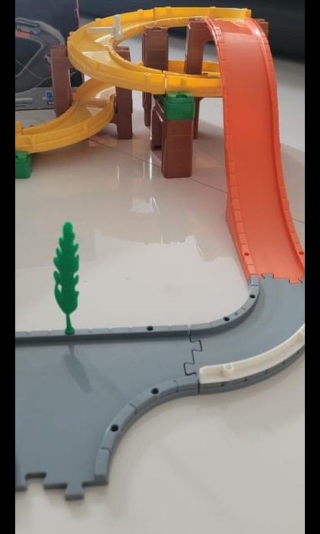 Tomica Takara Tomy car track, Hobbies & Toys, Toys & Games on Carousell