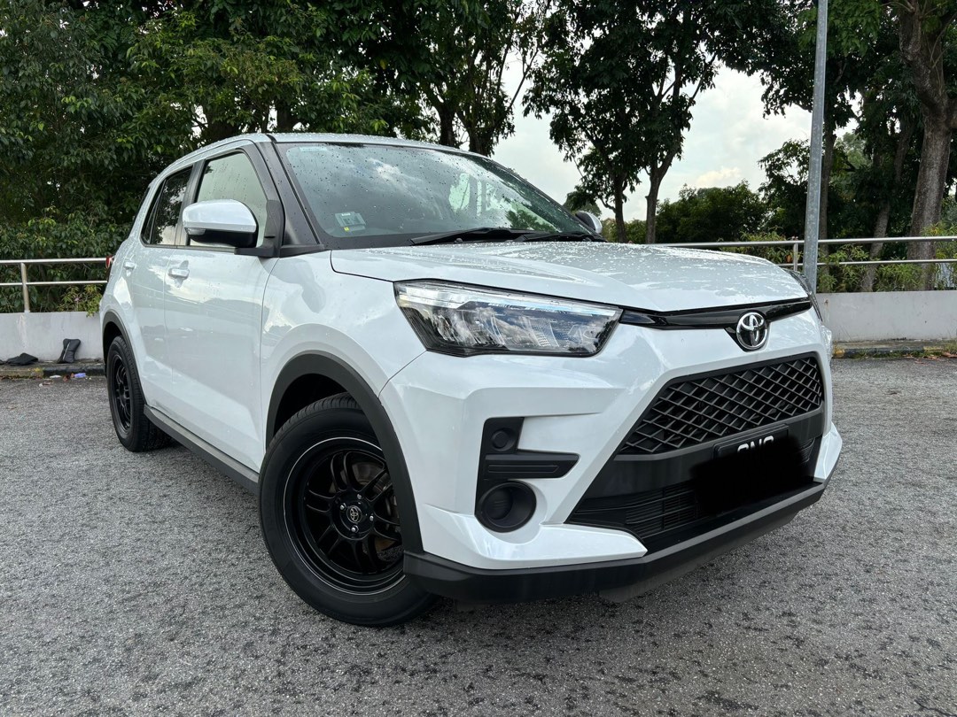 Toyota Raize 1.0 XS (A), Cars, Used Cars on Carousell