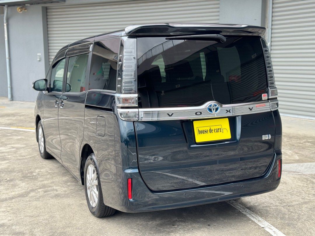 Toyota Voxy Hybrid 1.8 V 7-Seater (A), Cars, Used Cars on Carousell