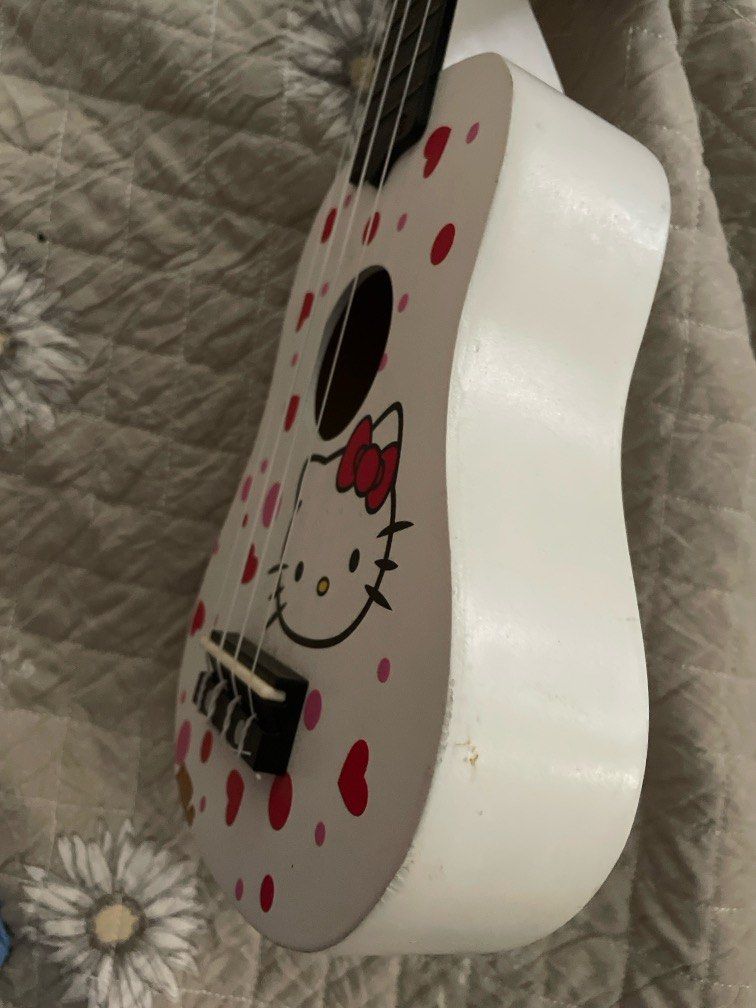 Ukelele mini guitar hello kitty white, Hobbies & Toys, Music & Media ...