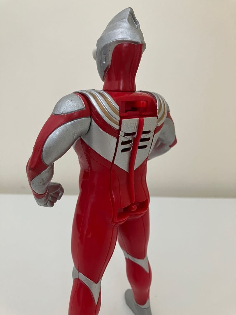 ULTRAMAN TIGA RED FORM-BATTERY OPERATED- ACTION FIGURE: 13CM height ...