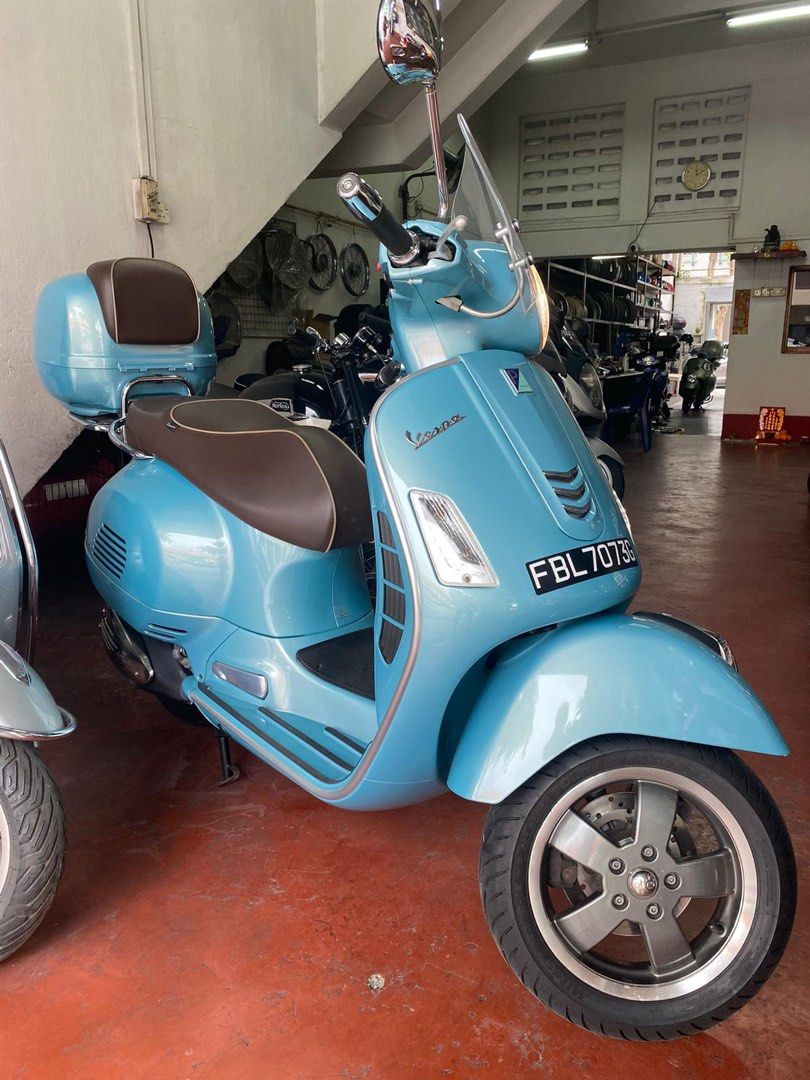 Vespa GTS Super 300 - 70th Anniversary Edition, Motorcycles ...