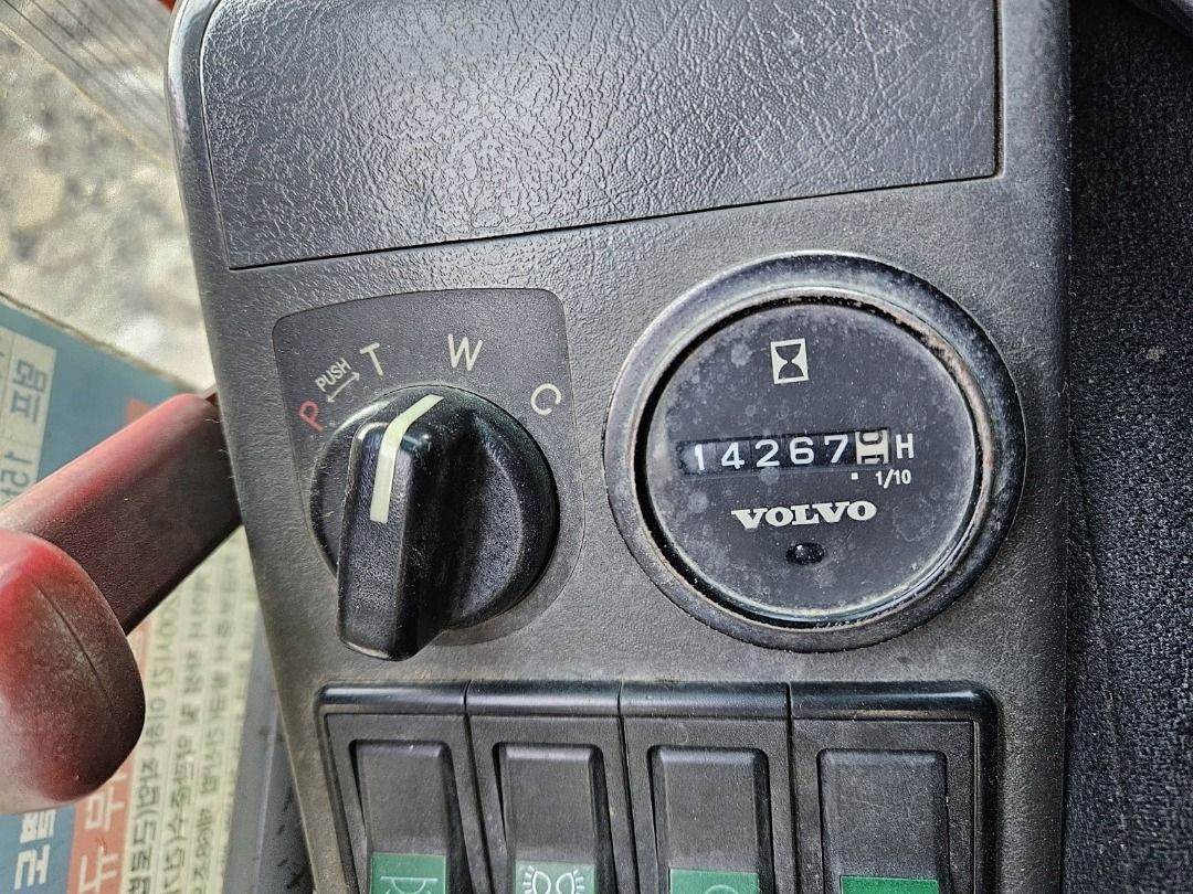 Backhoe Excavator Wheel type EW145 ( 2010 ) Full Set , Commercial ...